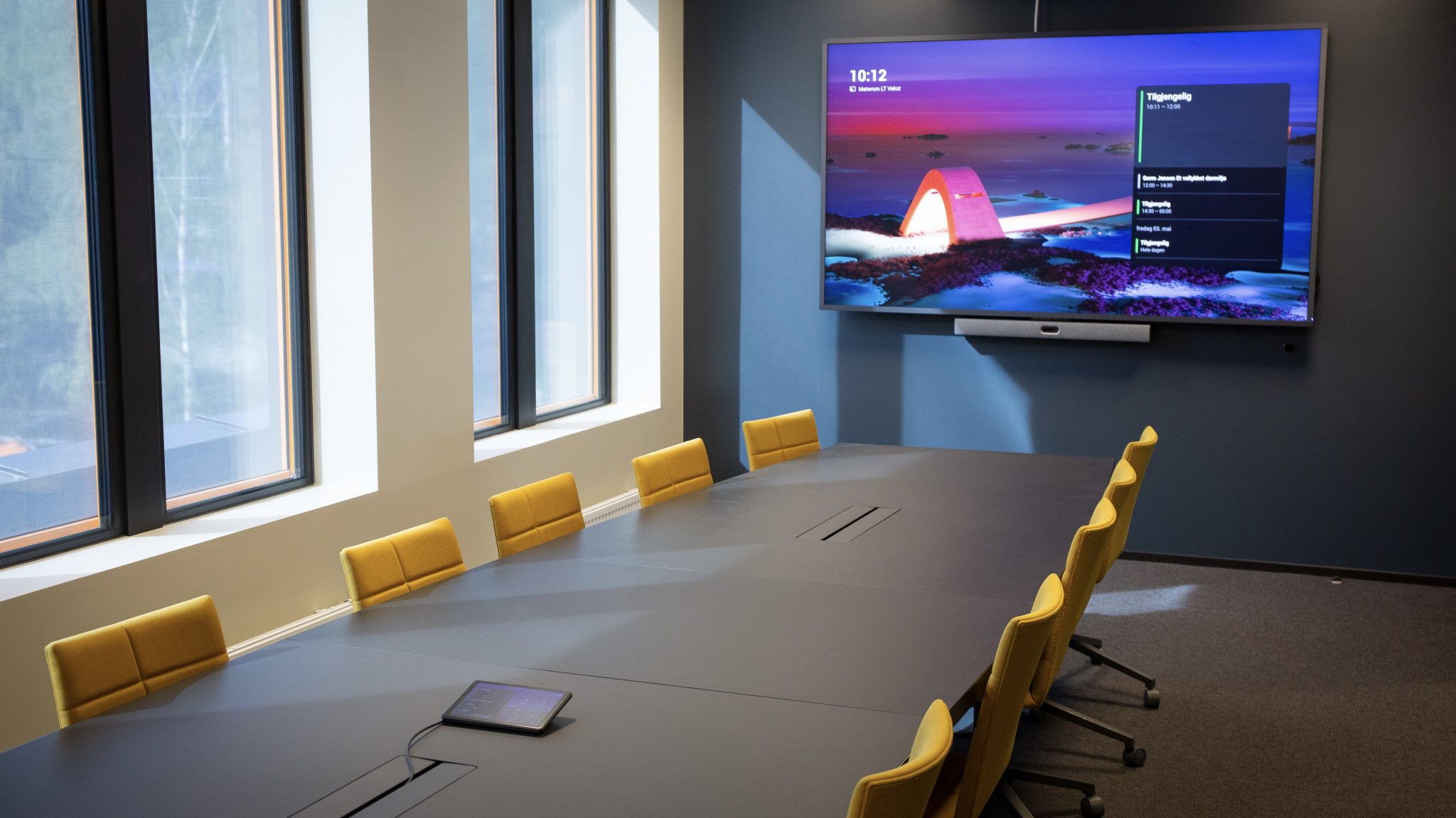 Neat Helps Backe Build Better, More Vibrant Meeting Environments