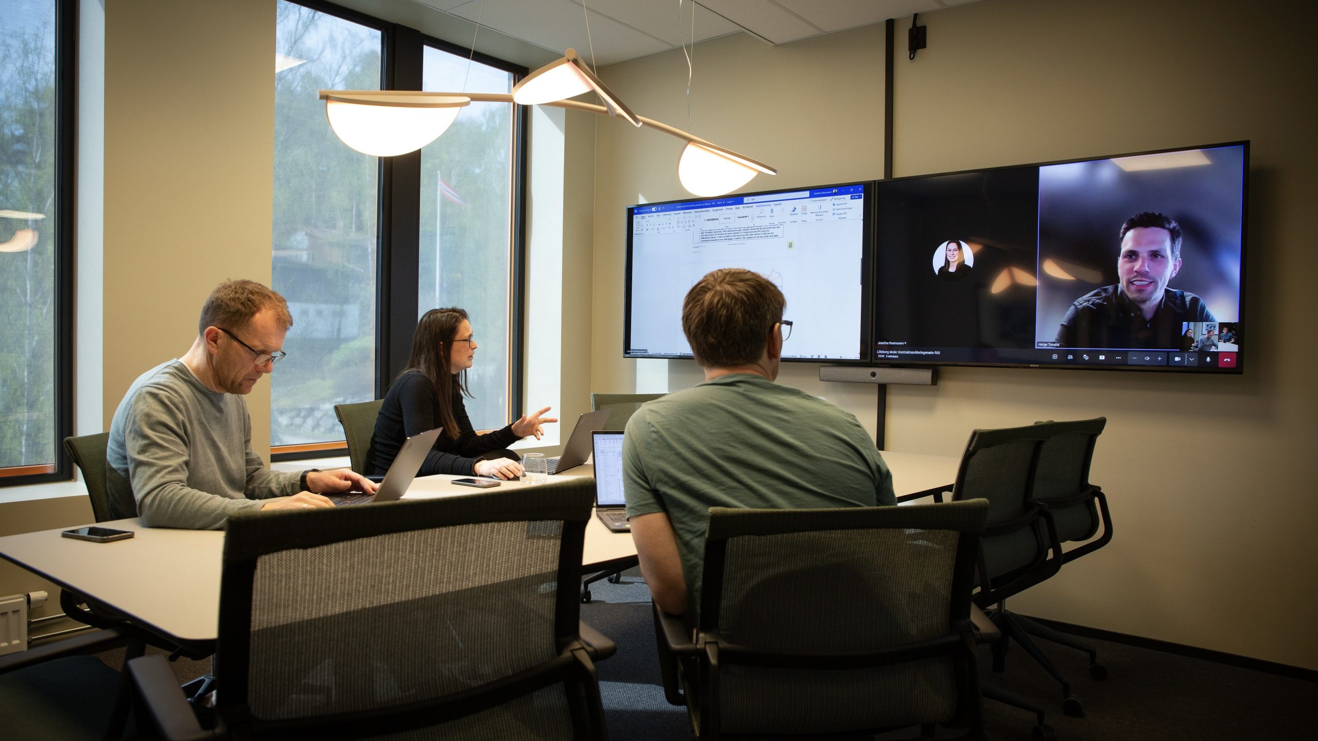 Neat Helps Backe Build Better, More Vibrant Meeting Environments